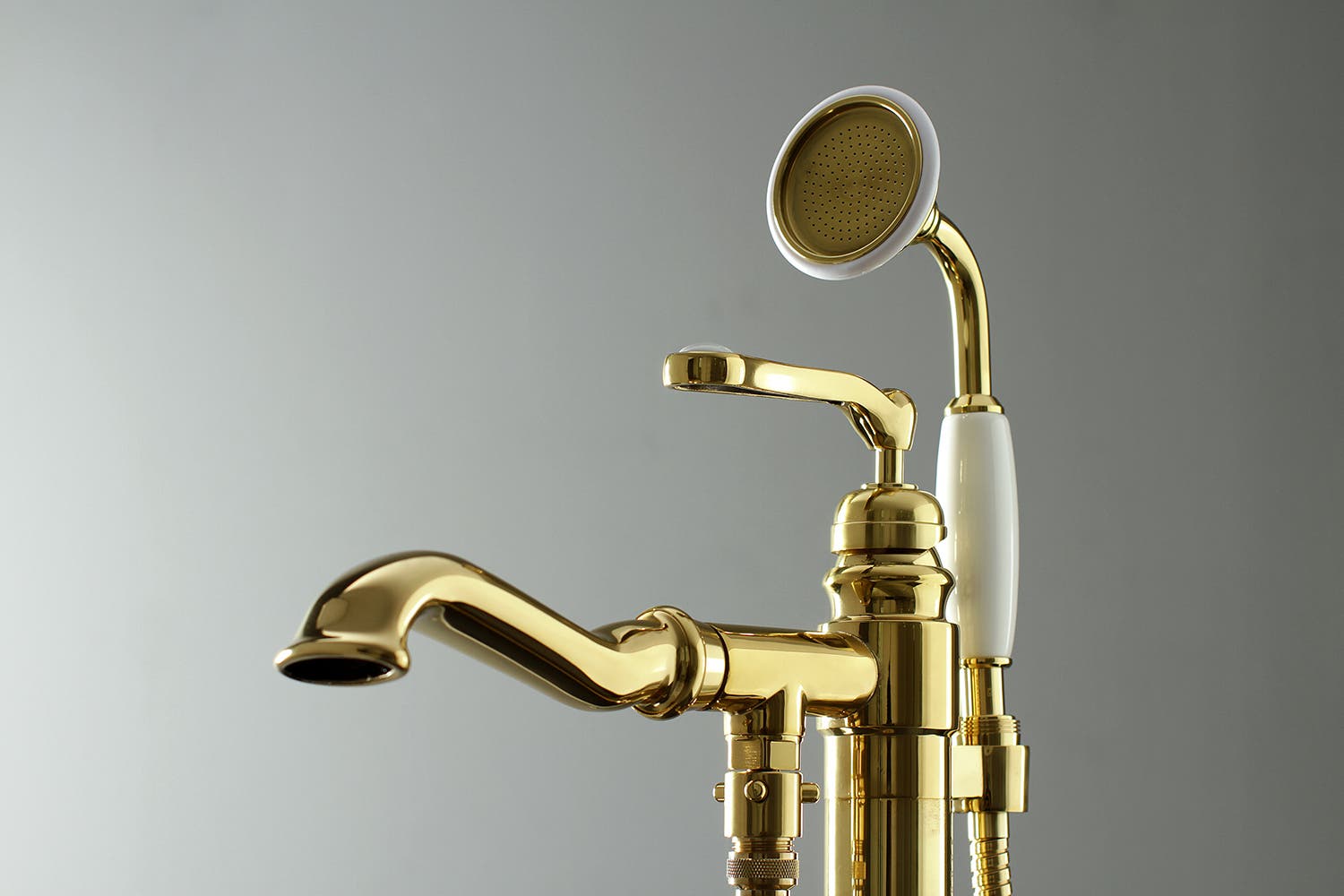 The Royale Tub Filler will Roar your 20's, KS7012RL | Kingston Brass