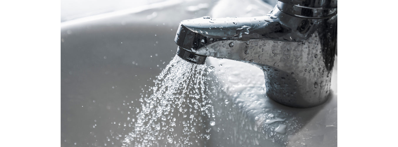 Why Is Your Faucet Splashing Everywhere? | KINGSTON Brass